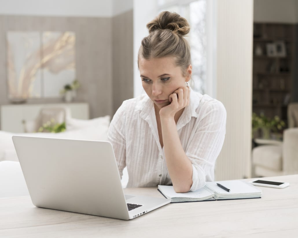 freelancer-working-laptop | ConversionMinded